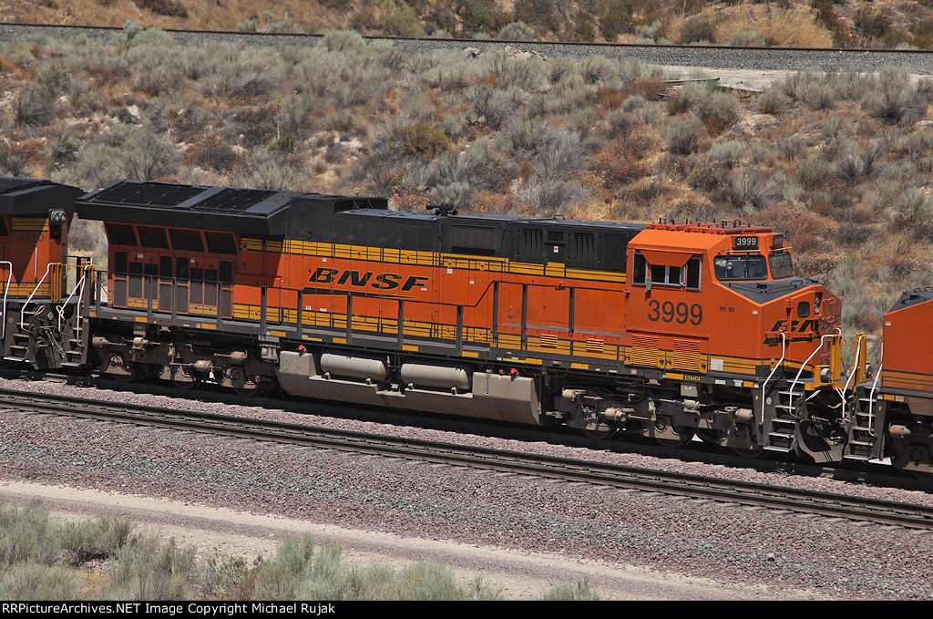 BNSF 3999